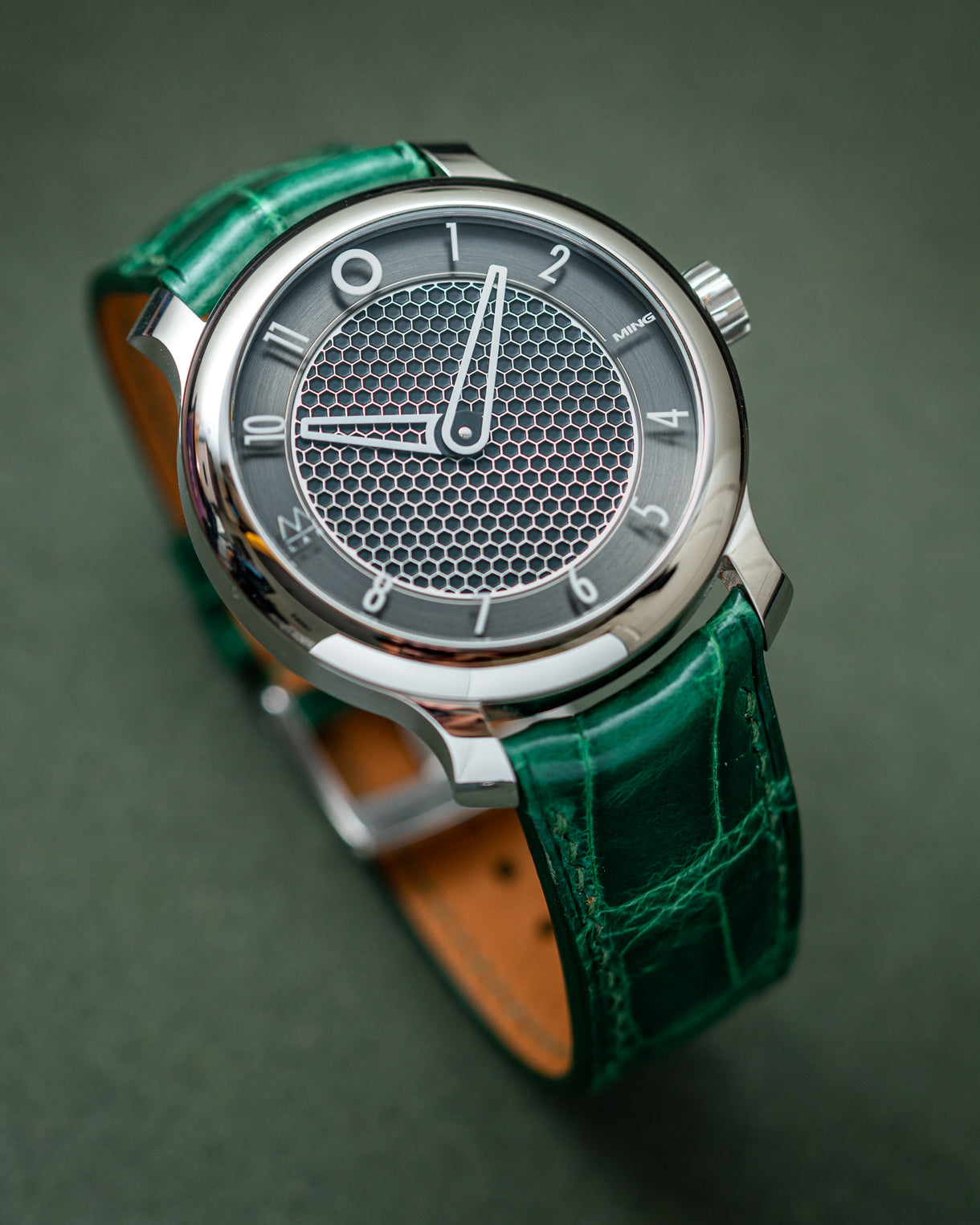 Glossy Emerald Crocodile Signature (Curved) Strap - Handcrafted Leather ...
